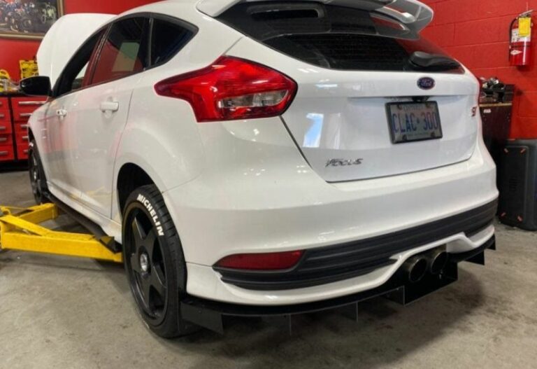 2013-2018 Ford Focus ST Rear Diffuser - Ventus Autoworks